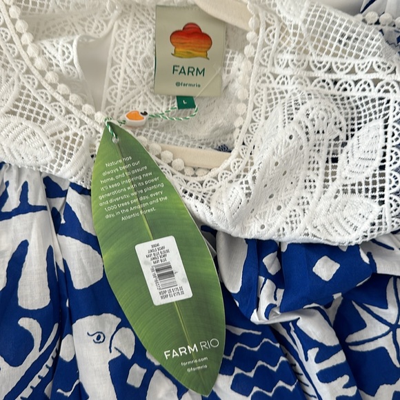 FARM Rio | Tops | Nwt Farm Rio Jungle Scarf Lacepaneled Blouse Size ...